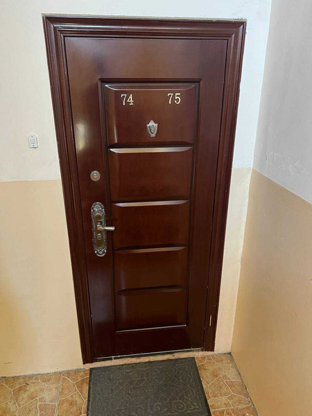 Квартира 2+2 4 этаж жихозлари билан