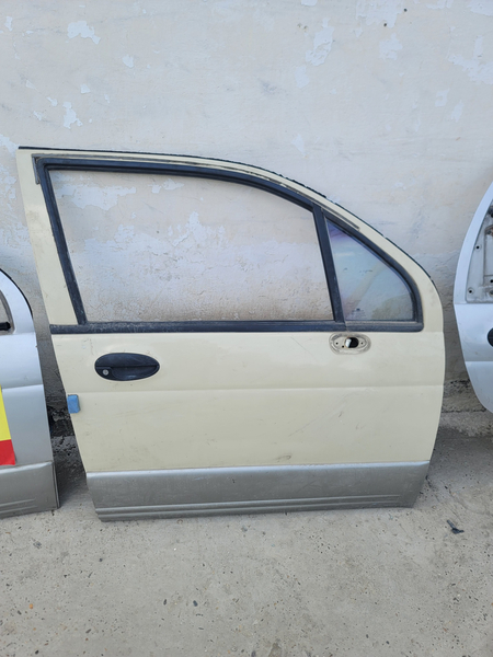 Matiz eshik L/R hamma eshik bor narxlari kelishiladi