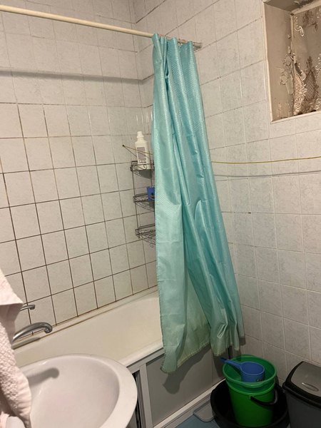 Sheriklikka Qizlarga  Tinchlik metro yonida