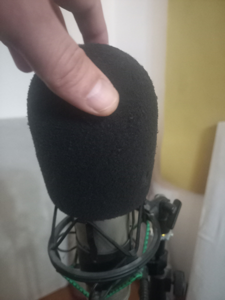 Behringer b2 pro