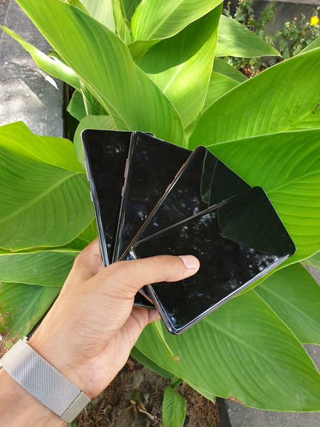 Samsung Galaxy S10 Plus 5G. OzU 8GB. Joyi 512 GB. Mega AKSIYA !