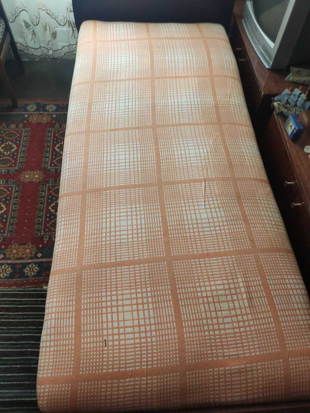 Продам кровати комплект