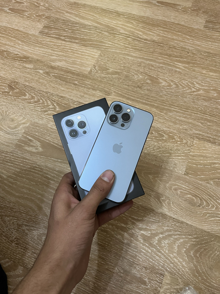 Iphone 13 pro holati ideal.