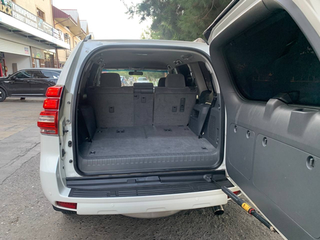 Toyota land cruiser prado