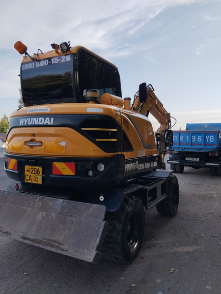 Ekskavator Isuzu xizmati