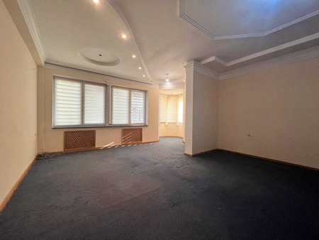 Сдается офис в близи метро Ор-р: БИЙ  800м2