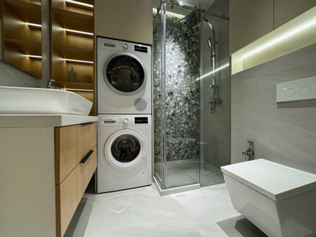 Продается 4х комнатная квартира,ЖК Ойбек,ор-р Шохмедцентр,106м2