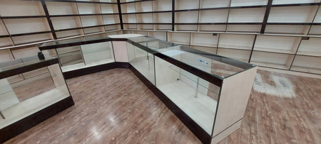 mebel vitrina sifatlari yaxshi