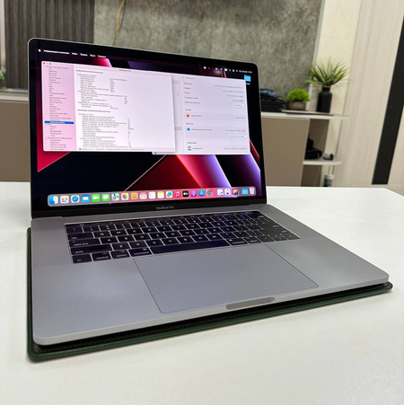 Mabook Pro 2018 15 inch