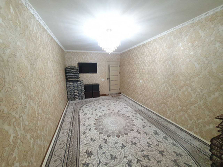3х комнатная квартира на 1 этаже 65кв/м, в Самарканде