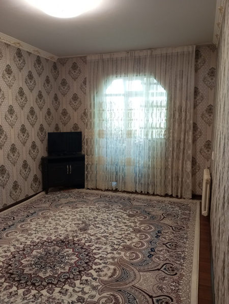 Квартира сотилади.