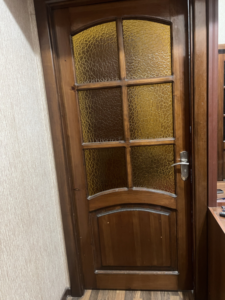Продаются деревянные двери и рамы