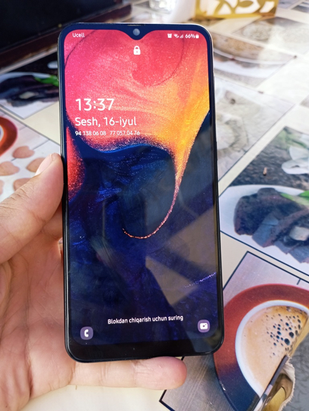 Samsung galaxsiy a 50