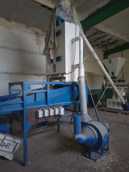 Kombikorm ishlab chiqarish zavodi sotiladi soatiga 1 tonna