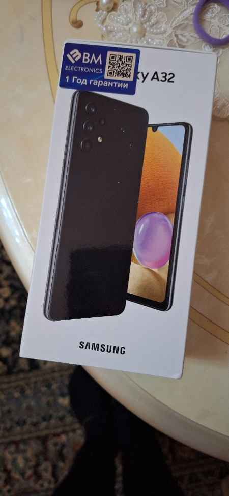 Samsung A 32 holati yaxshi Onam tutganla. Dokument korobka, zartadka f