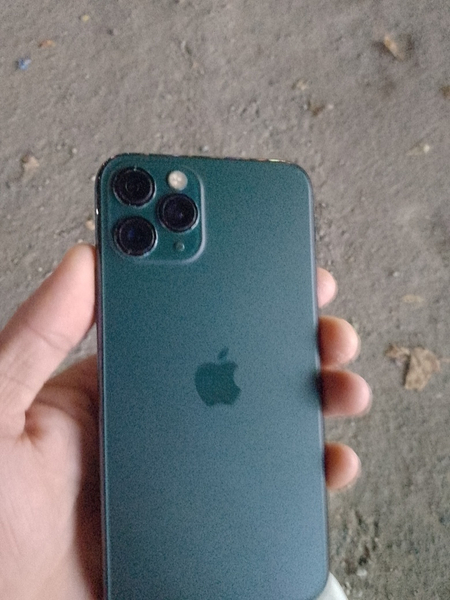 Iphone 11 pro srochnaaa