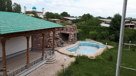 Продаётся  просторный и комфортабельный Участок в кибрайском районе