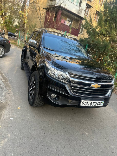 Trailblazer сотилади тоза