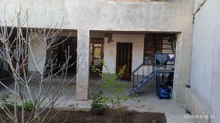 Uchastka sotiladi 130000$