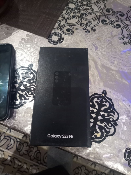 Samsung s23 сотилади