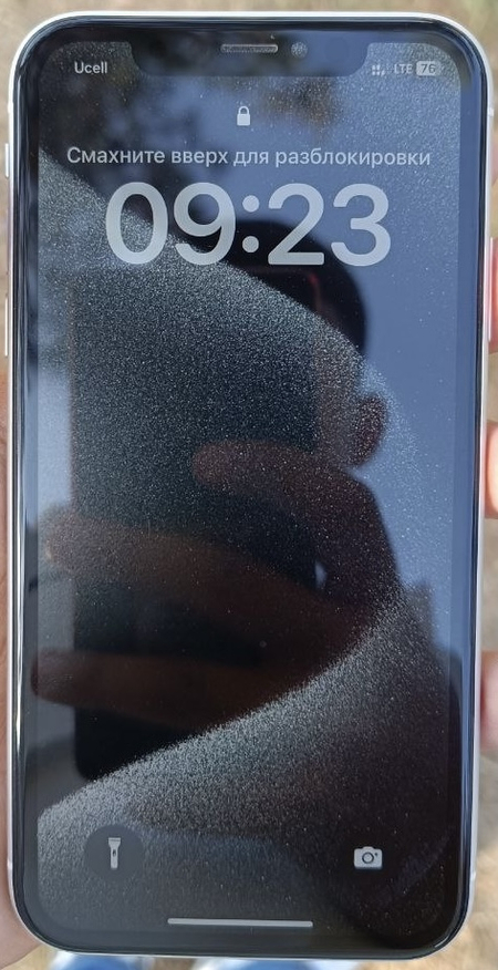 Iphone XR   KH/A  64 GB