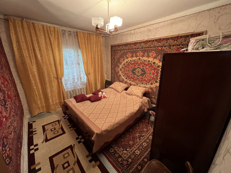 Продаётся Квартира Мирзо Улугбек Первый этаж