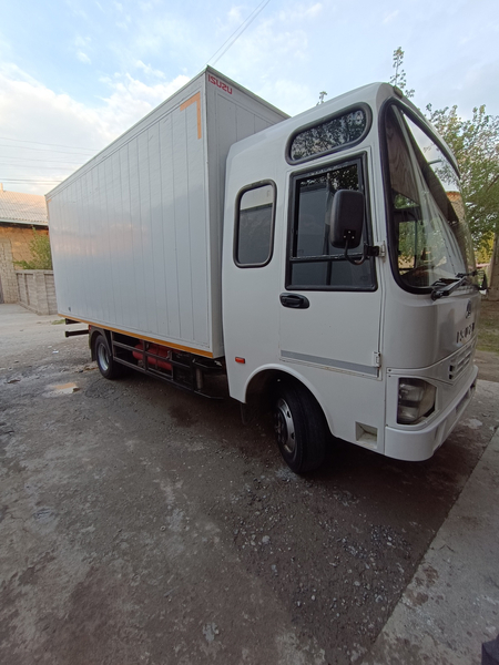 Isuzu sotiladi..