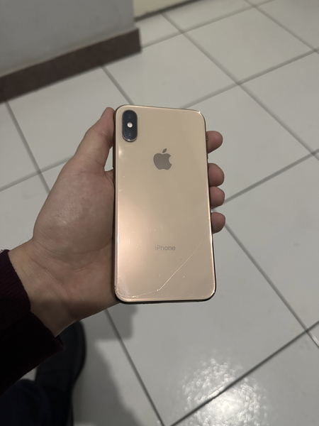 Iphone Xs gold