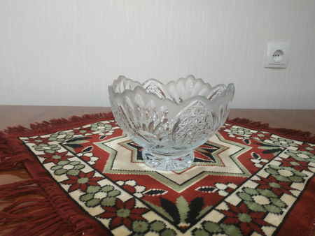 Sovetskiy xrustall vazalar parasi 130000 so'm