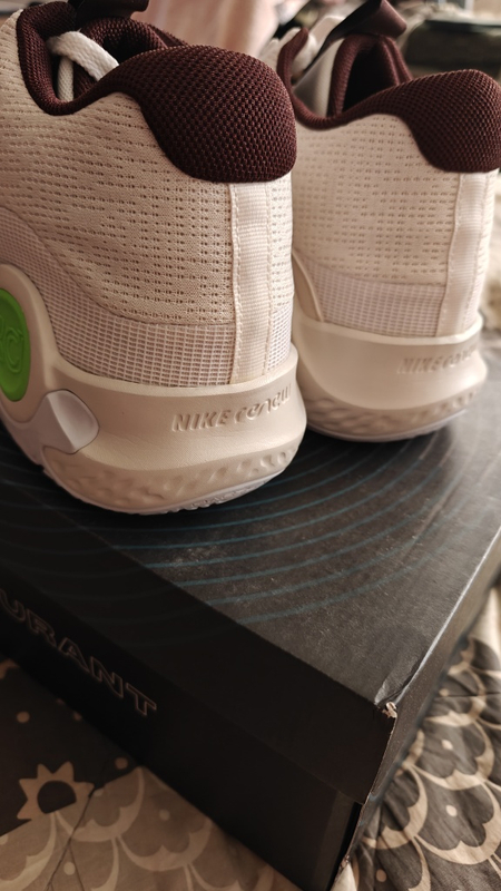 Кроссовки Nike KD Trey 5X для великанов
