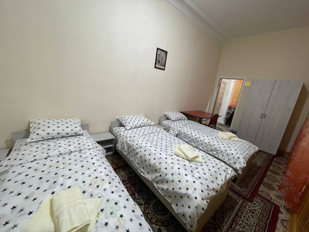 Avenue Guest House - Хостел