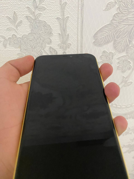 iphone 11   202 $
