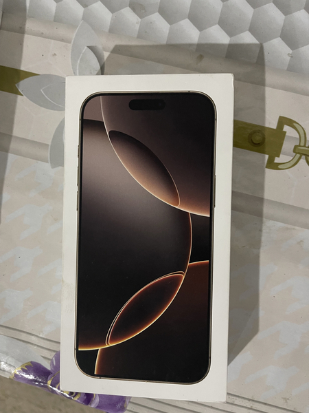 Iphone 16 pro max 256 gb Disert titanum