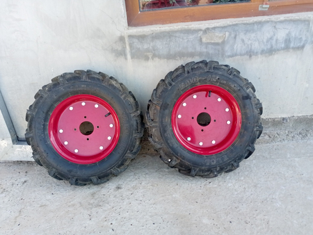 Motoblok ballonlari sotiladi
