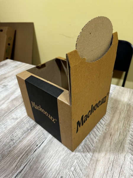 Upakovka 90mingta Machoo.uz brendi ostida. 800ta karobka va mini vakum