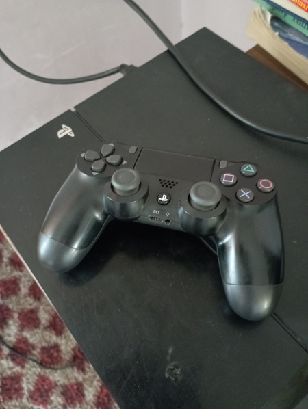 Ps 4 Plus Srochno sotiladi