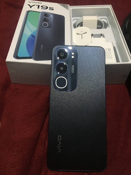 Vivo 19s 128gb ideal