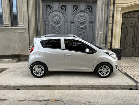 jentra 3-poz full 22/24yil 2000km yurgan nomer olingan tayyor