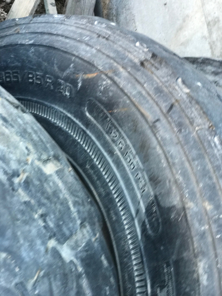 Шина бу 363.65.R20