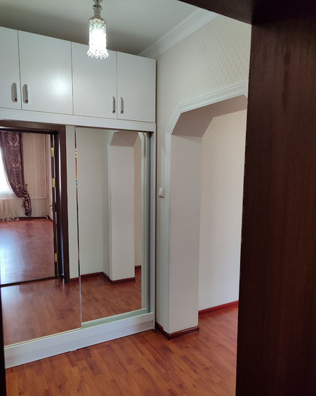 Срочно продается 6 ком квартира