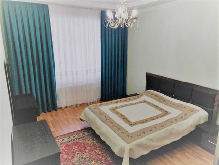 Center 3 room 145m2 2 bedroom 2 bathroom Sodiq Azimov street