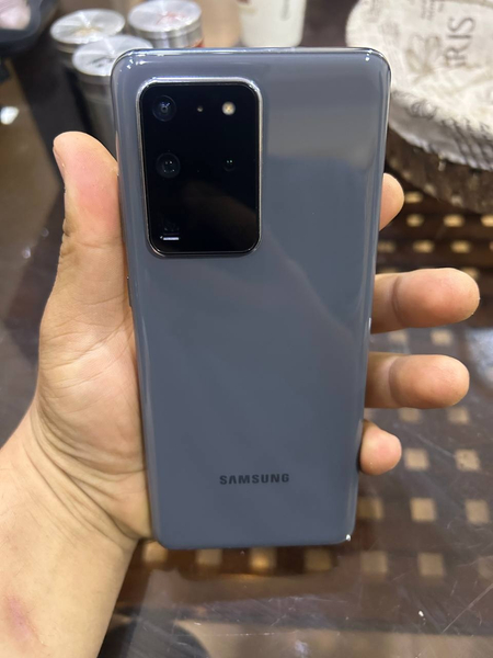 Samsung Galaxy S20 Ultra 12/256 gb kulrang
