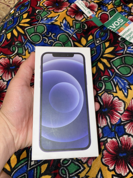 Iphone 12 LLA ideal