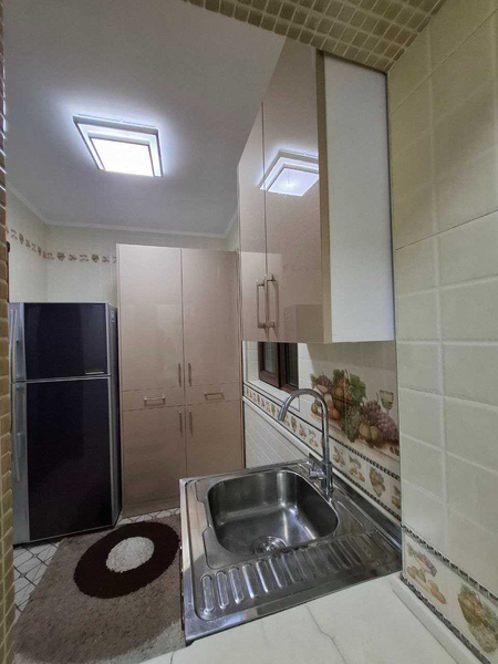 Паркентский ул.Ген Петрова 77-серия 4(5)-комнатная 3/4 80 м² ремонт