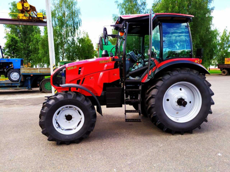 Traktor Belarus 1523 muddatli tolovga beriladi