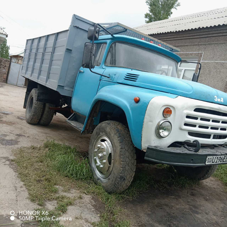 Zil 130 ideyal sotiladi