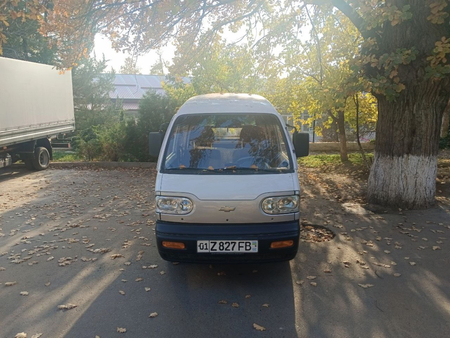 Damas sotiladi gaz bor