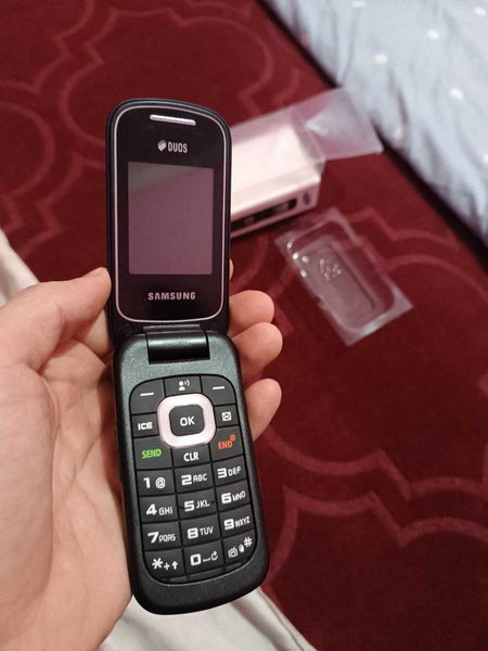 Samsung Gusto 3 Verizon emas