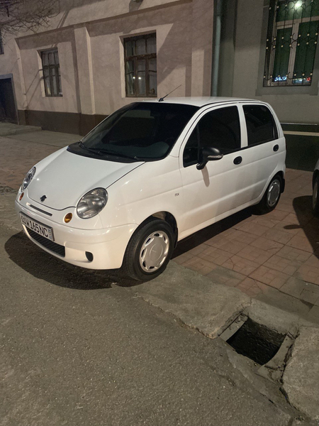 Matiz oq rang arenda