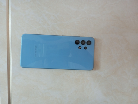 Samsung A32 5G .